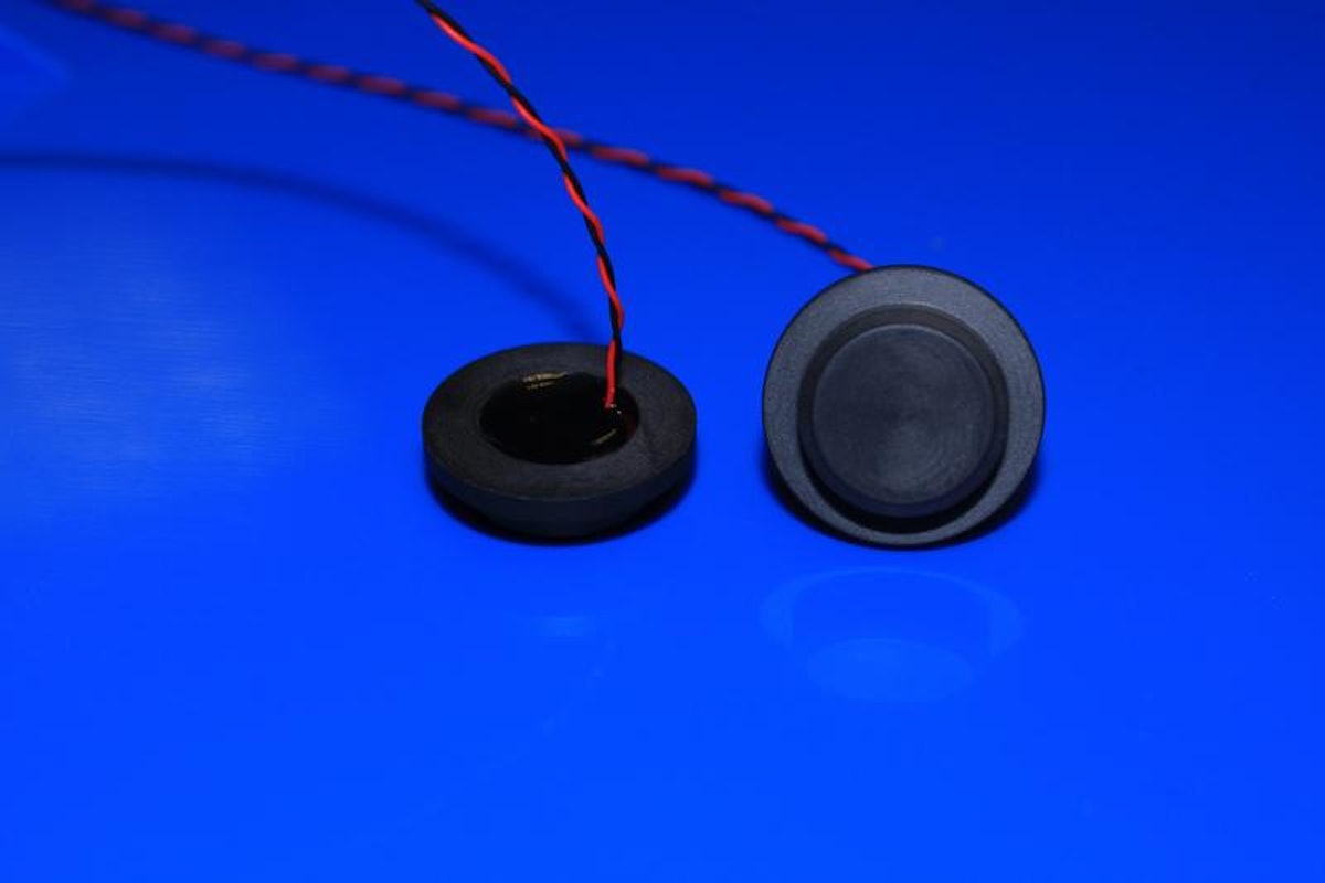 ultrasonic 2MHz flow metering sensor with improved sensitivity and ...