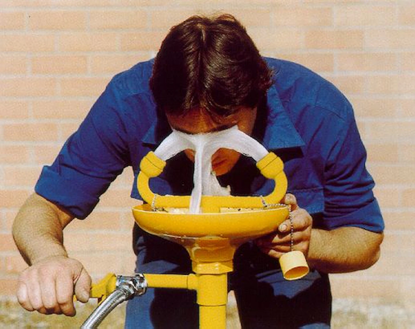 5 Common Eyewash Myths Debunked | Manufacturing.net