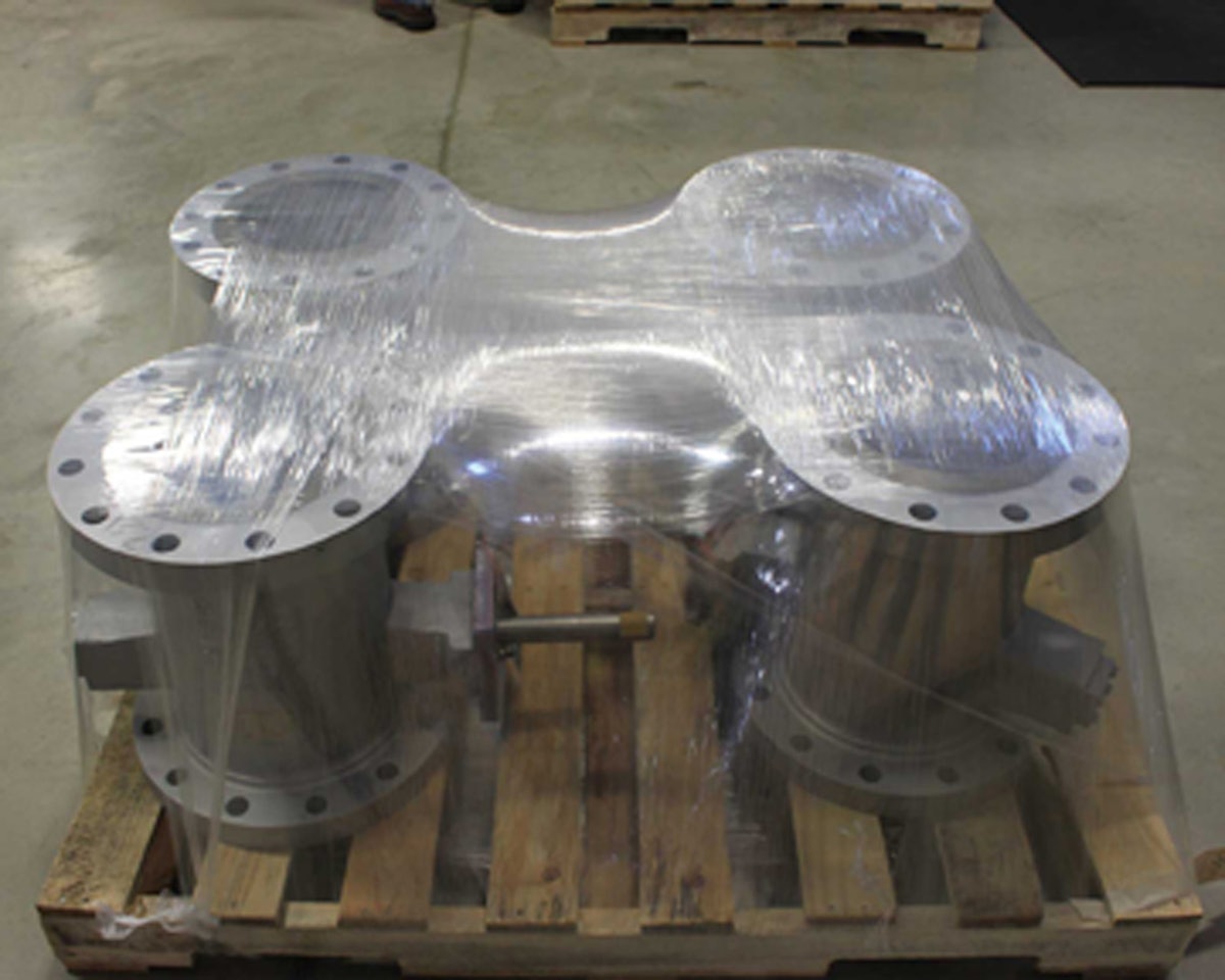 TAB Wrapper Tornado Cocoons Palletized Loads for Outdoor Storage ...