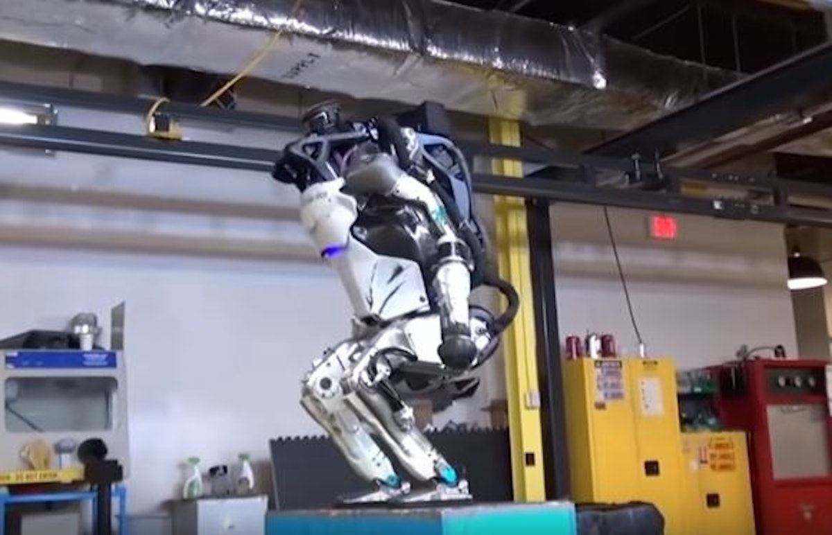 Boston Dynamics' Atlas Robot Can Backflip Now | Manufacturing.net