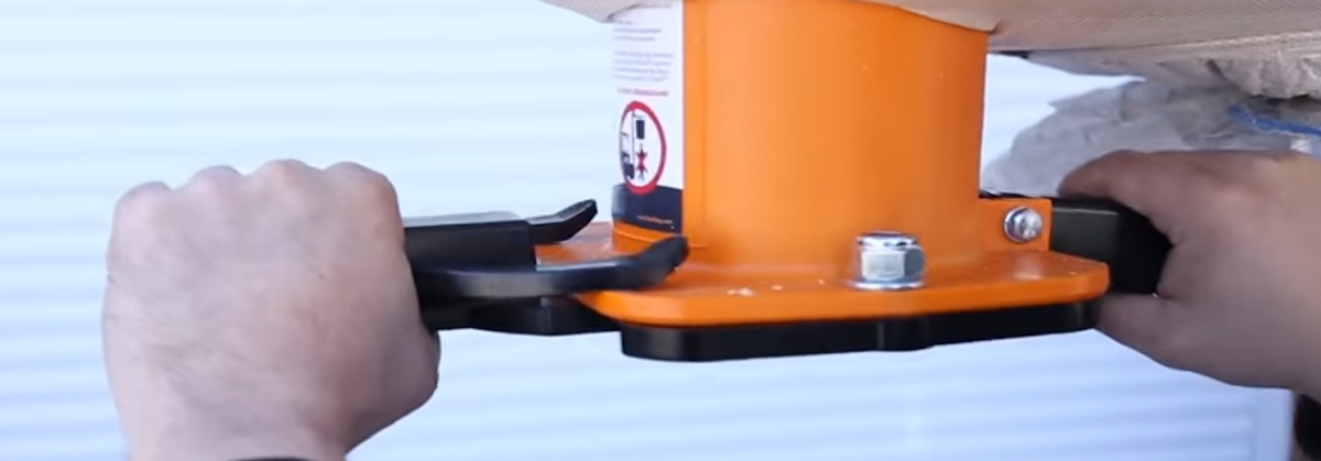 Spike Tool Pierces Industrial Bags To Empty Them Quickly And Easily ...