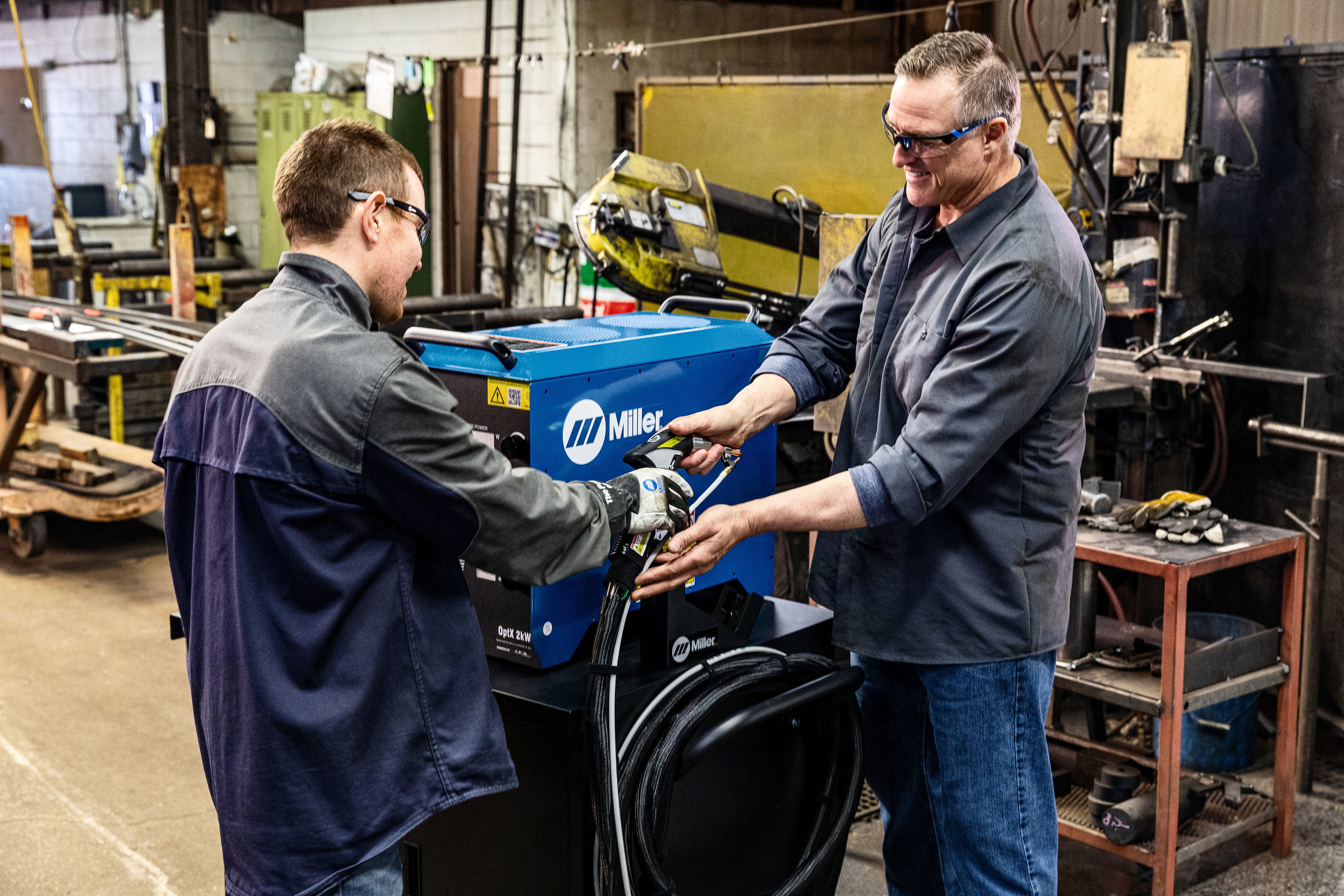 Miller OptX 2kW Laser Welder Looks to Combat Skill Shortage ...
